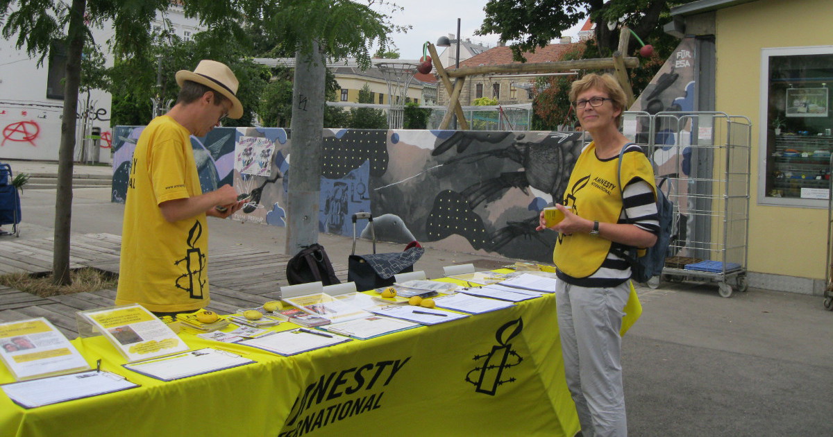 Infostand am Yppenplatz beim Brunnenmarkt | Amnesty International ...